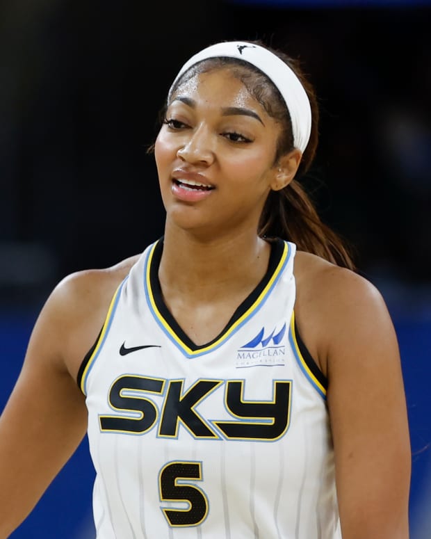Angel Reese Sends Message Before Chicago Sky's WNBA Draft Decision - Athlon Sports