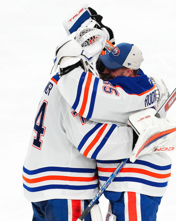 Bold Oilers-Golden Knights Prediction Challenges Wayne Gretzky - Athlon ...