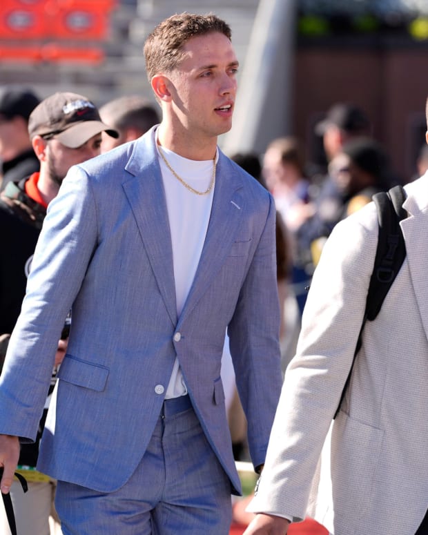 Legendary Georgia QB Highlights Carson Beck’s Biggest Red Flag After ...