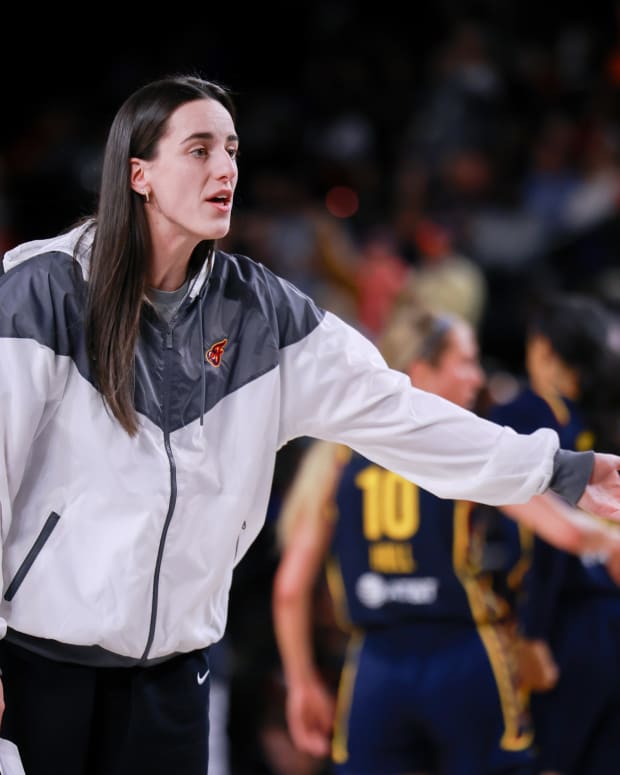 Caitlin Clark's Two-Word Reaction to Lexie Hull's Postgame Comment Says It All - Athlon Sports