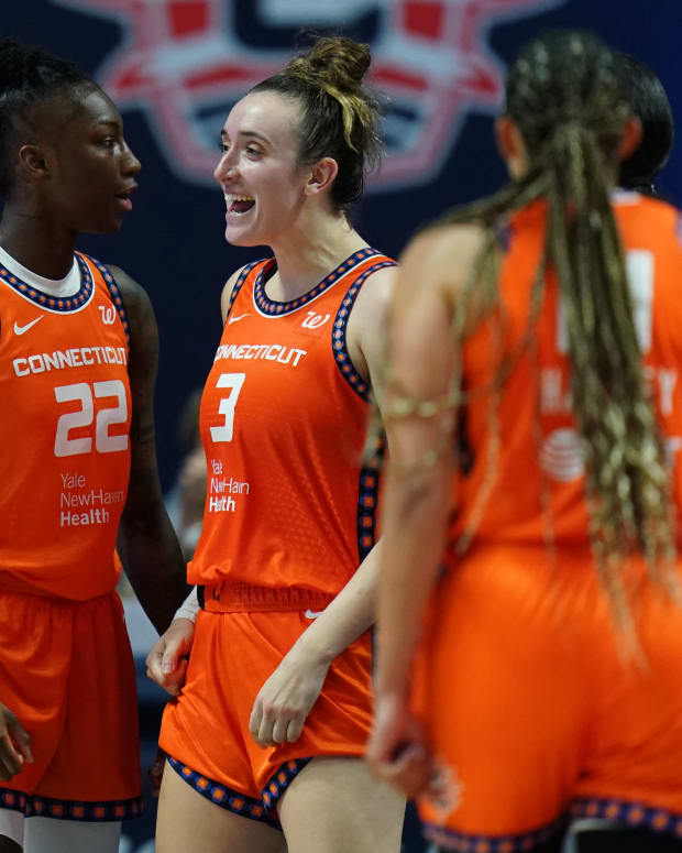 WNBA Sends Strong Message on Paige Bueckers Keeping One Team Winless ...