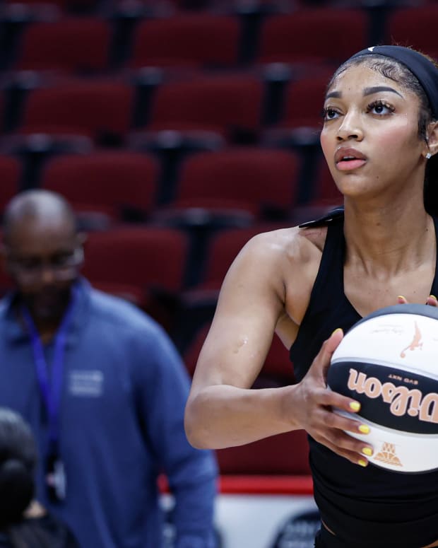 Chicago Sky Announce Exciting News Before New York Liberty Game - Athlon Sports