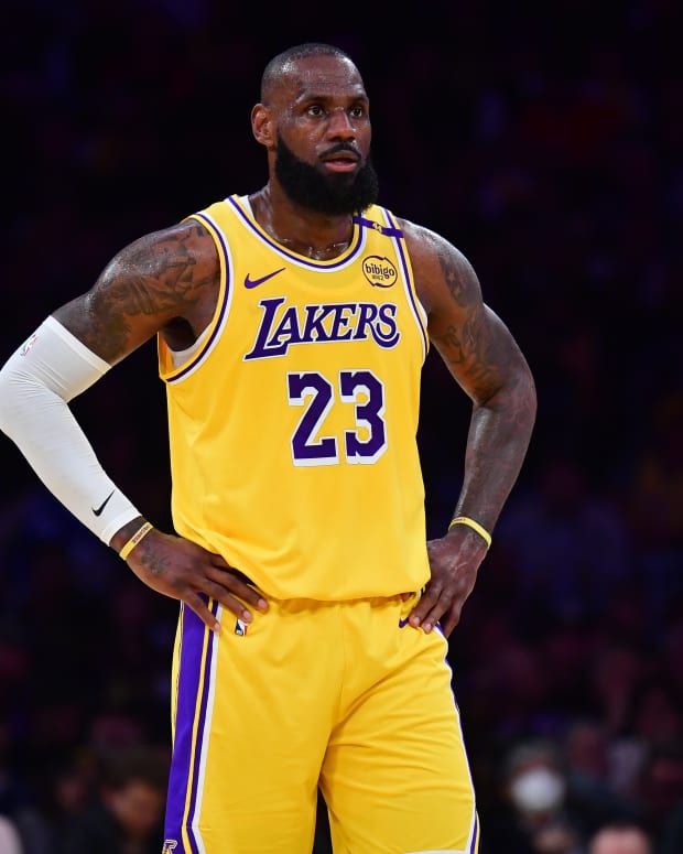 LeBron James Receives New Injury Update Amid Retirement Decision - Athlon Sports