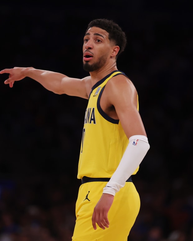 Indiana Pacers Choke Away 20-Point Lead to New York Knicks - Athlon Sports