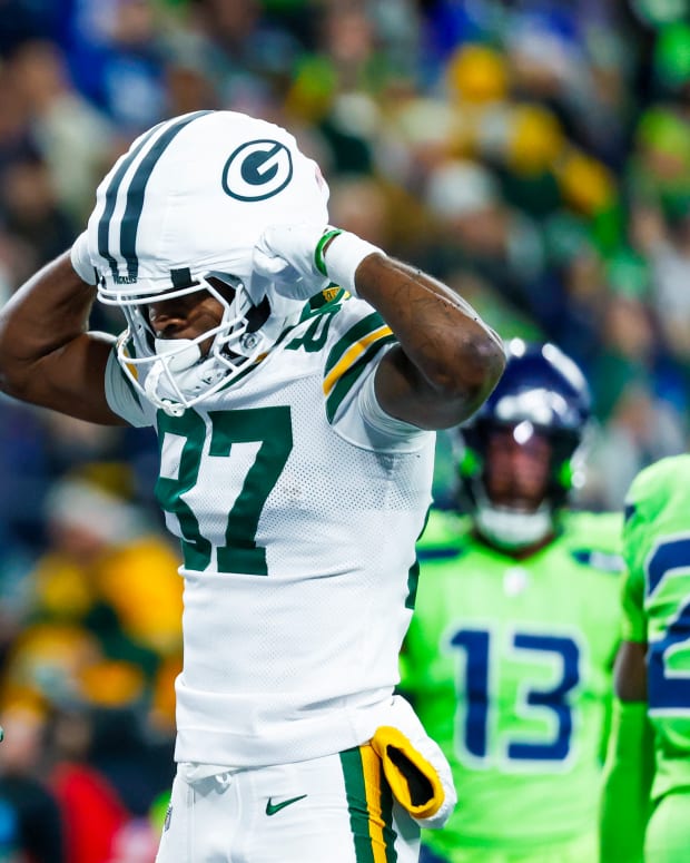 NFL Reporter Says Packers Rookie Turned Heads At Minicamp - Athlon Sports