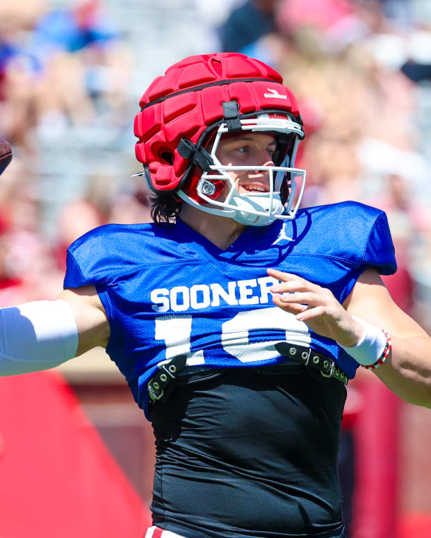 Top Oklahoma Sooners Recruit Has 2-Word Response to Latest Commitment ...