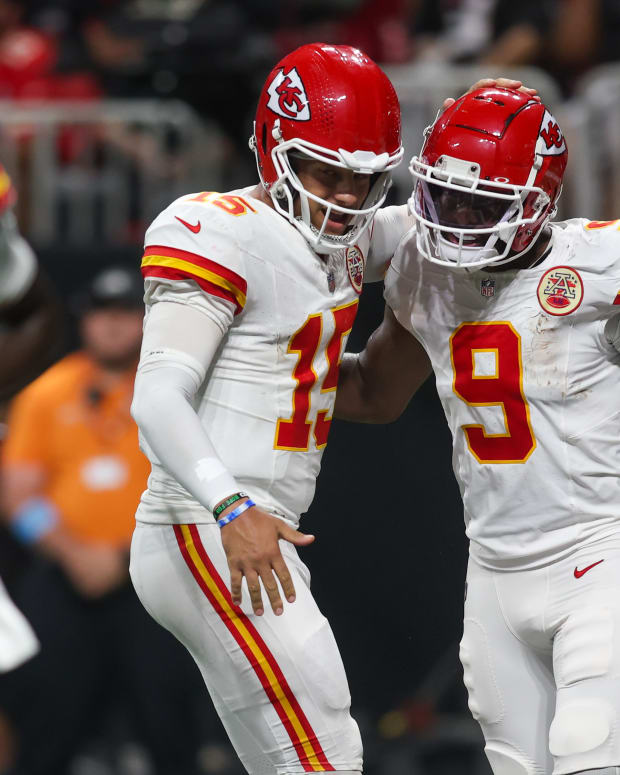 Patrick Mahomes In Tears As Resume Takes Major Hit in Kansas City Chiefs' Super Bowl Loss ...