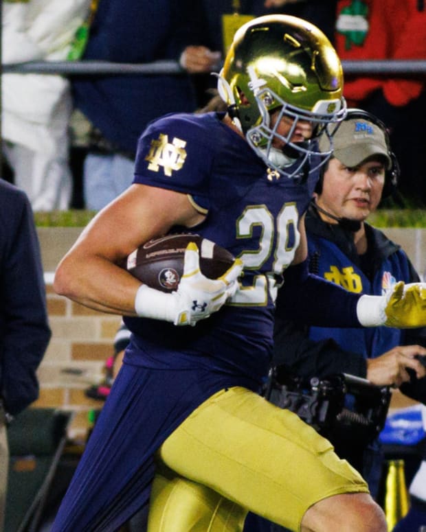 Notre Dame Women Host Wake Forest In Early Tip-Off - Athlon Sports