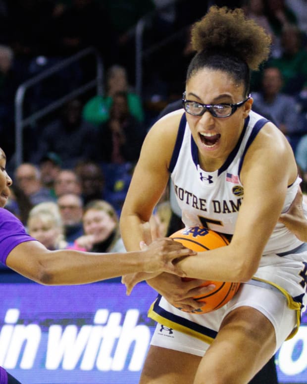 Notre Dame Women's Basketball Opens NCAA Tournament Play Against Stephen F. Austin - Athlon Sports