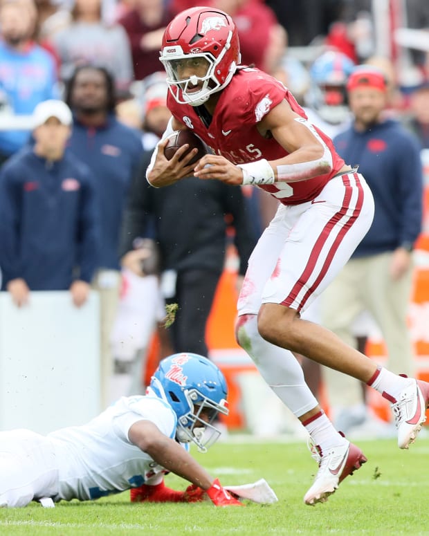 Arkansas Razorbacks Secure Dynamic Tight End for 2026 Class - Athlon Sports