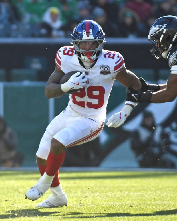 Philadelphia Eagles GM Howie Roseman Whispers Frank Review of ...