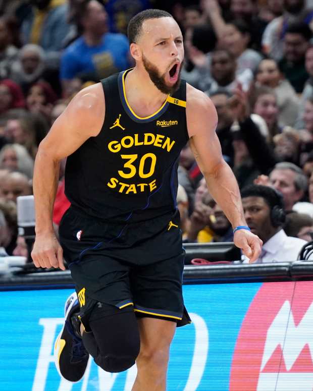 Golden State Warriors Get Unfortunate News During Nets Game - Athlon Sports Golden State Warriors Get Unfortunate News During Nets Game - Athlon Sports