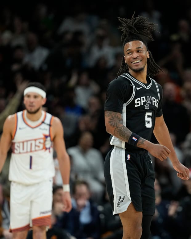 Spurs Rookie Stephon Castle Joins All-Time Greats With Eye-Popping Stat ...