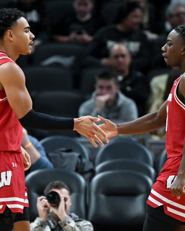 Wisconsin Basketball Program Makes Greg Gard Announcement - Athlon Sports