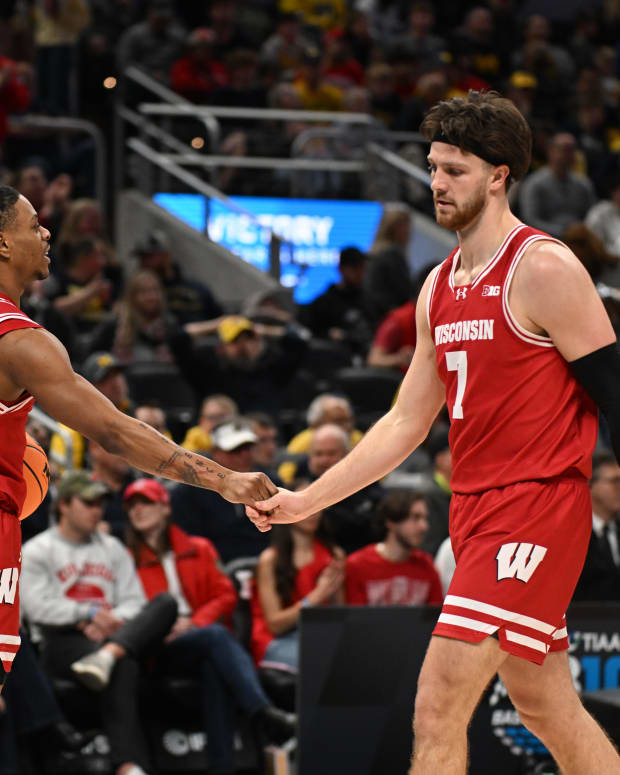 Wisconsin Basketball Holds off the Pesky Buckeyes, Win Sixth-Straight ...