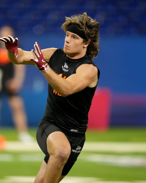 Arkansas Razorback WR Isaac TeSlaa Shines at NFL Scouting Combine ...