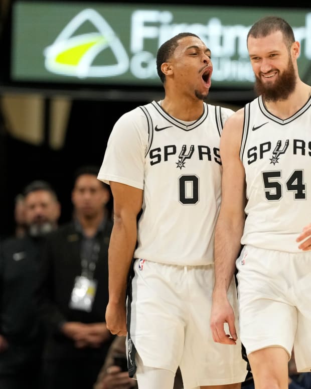 San Antonio Spurs Offseason Predictions: What To Do With Chris Paul ...