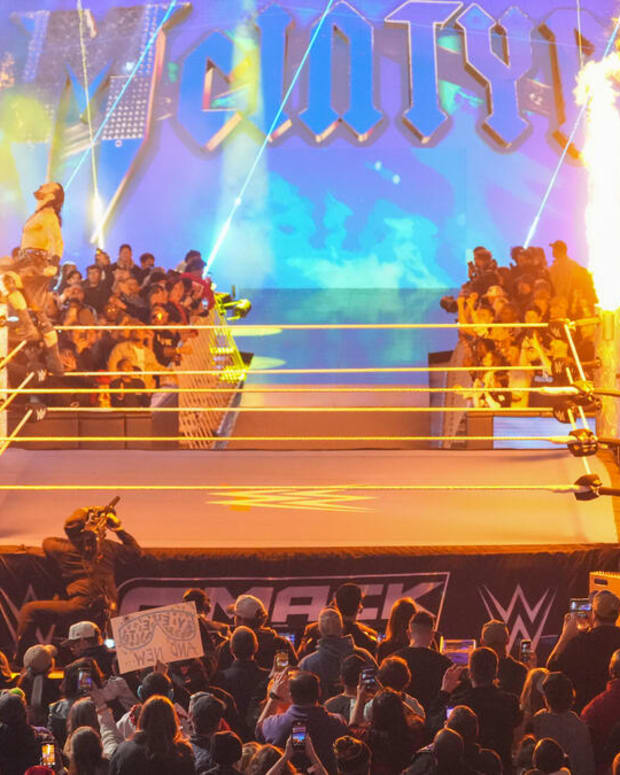 WWE: Roman Reigns Return Update - Athlon Sports