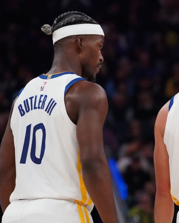 Curry Sounds Off on Butler's Success, Warriors' Failures as Dubs Head to NBA Play-In - Athlon Sports