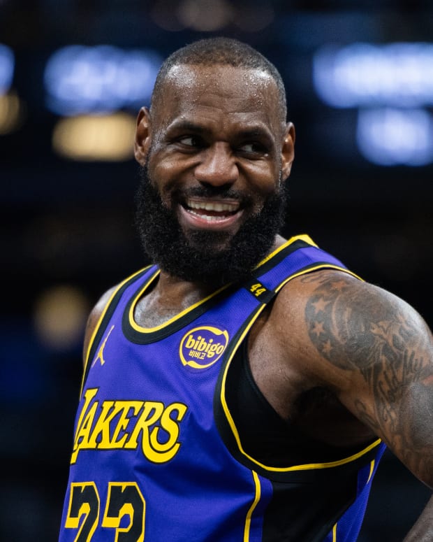 Could the Cavs Sign LeBron James This Summer? - Athlon Sports