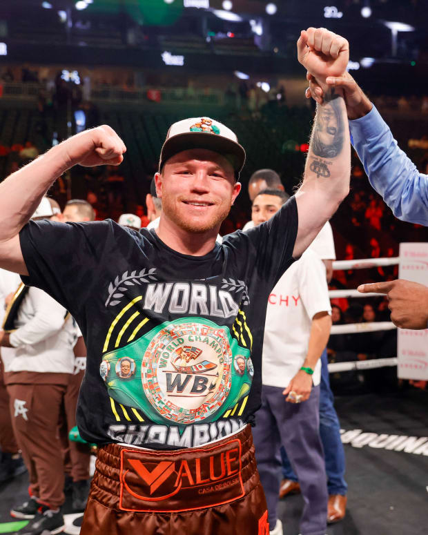 Canelo Alvarez, The Undisputed Champion Is Training For His Fight ...