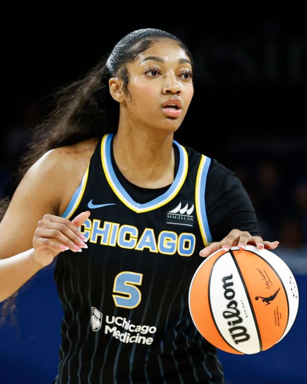Angel Reese Announces Unfortunate Update After News on Sunday - Athlon Sports