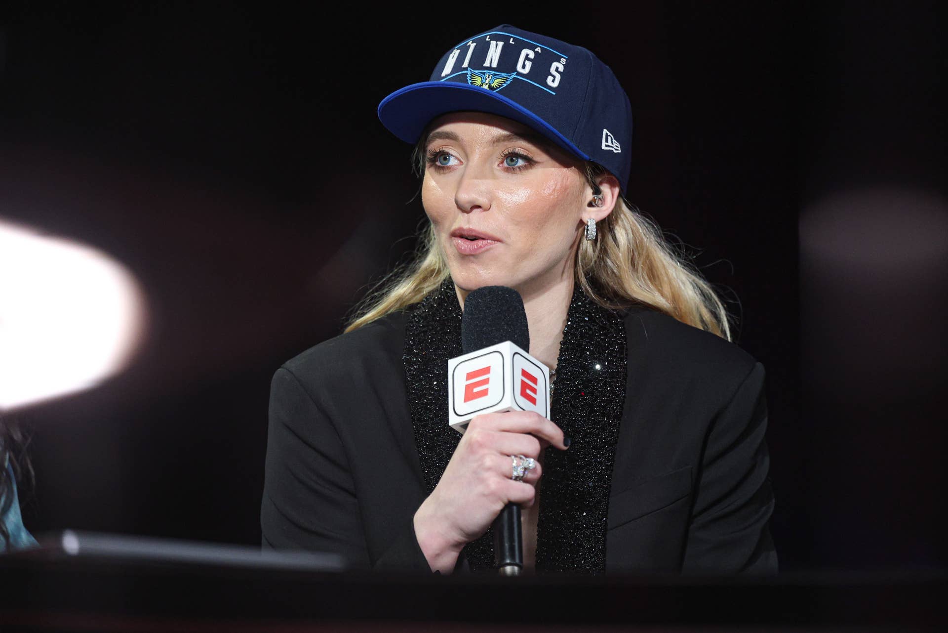 Wings All-Star Sends Message to Paige Bueckers Immediately After First ...
