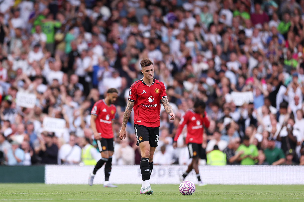 Man United To Be Without High-Priced Striker for Long Spell | Yardbarker