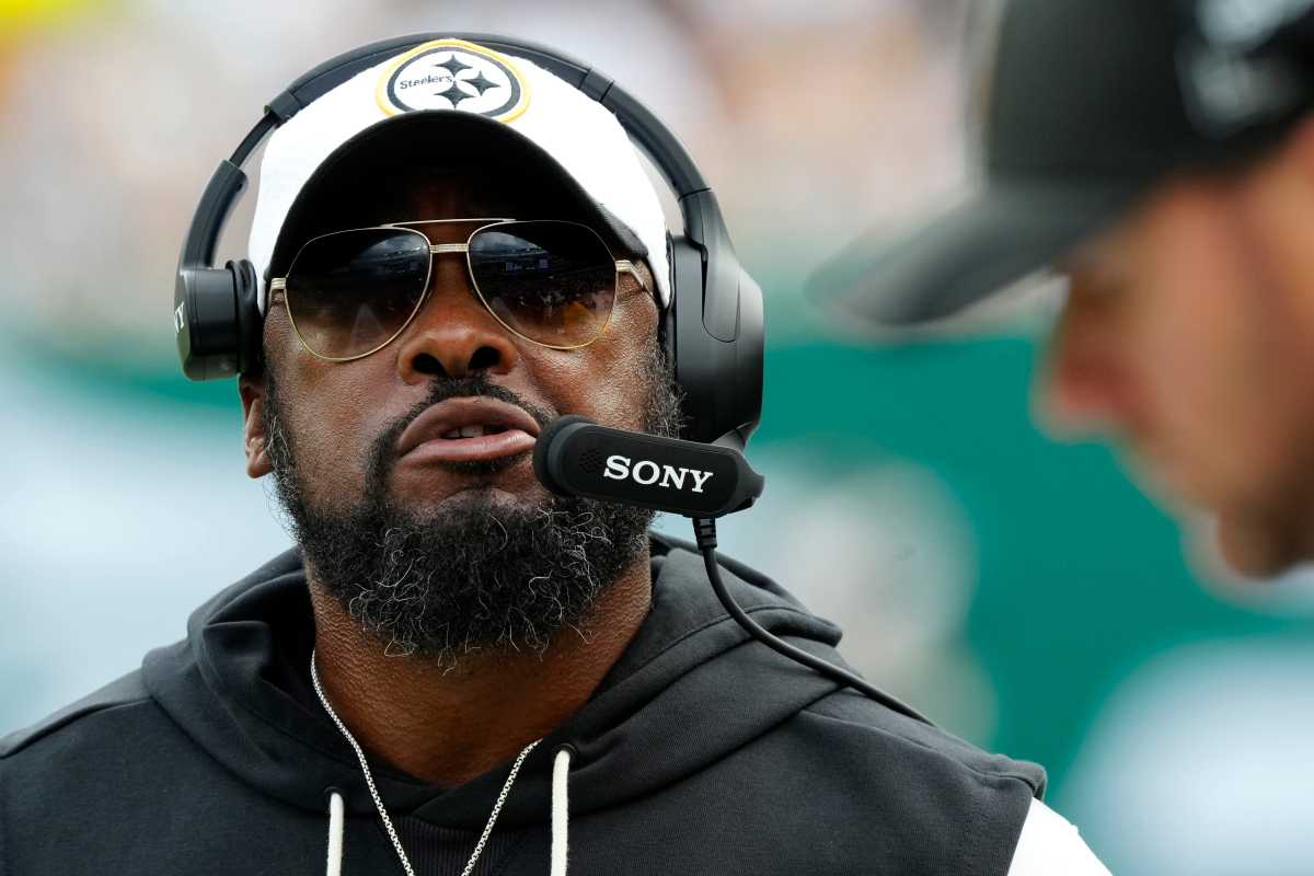 Steelers Predicted to Lose Former Super Bowl Champion After Mike Tomlin ...