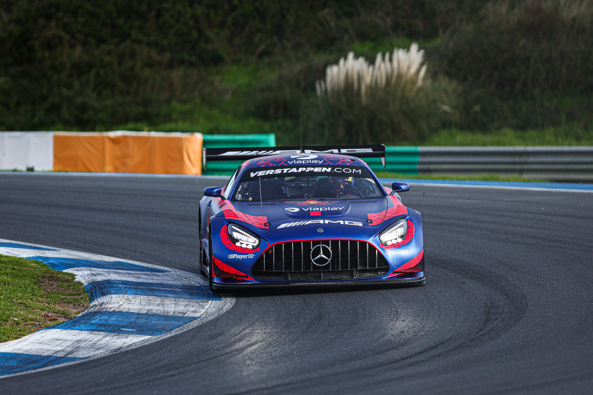 Max Verstappen Announces Mercedes News After Private Testing | Yardbarker