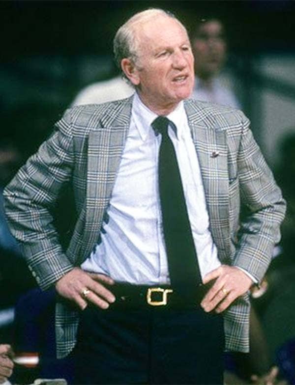 25 Greatest Coaches in NBA History - AthlonSports.com | Expert ...