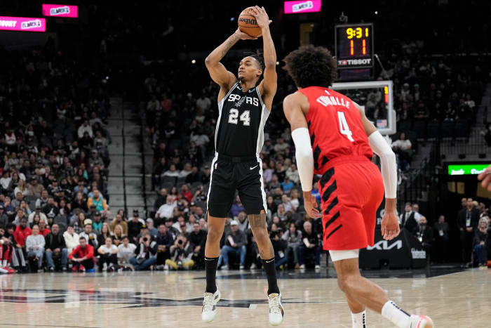 Devin Vassell Shares Message to Spurs' Rookie Stephon Castle - Athlon ...