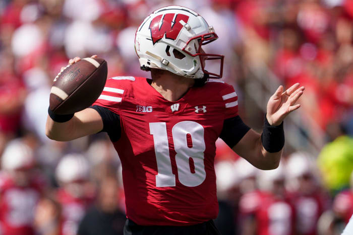 Braedyn Locke Auditioning to Become QB of the Future for Wisconsin ...