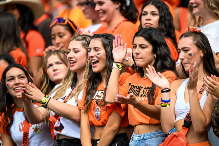Oregon State Fans Call for End of Oregon-Oregon State Rivalry - Athlon ...