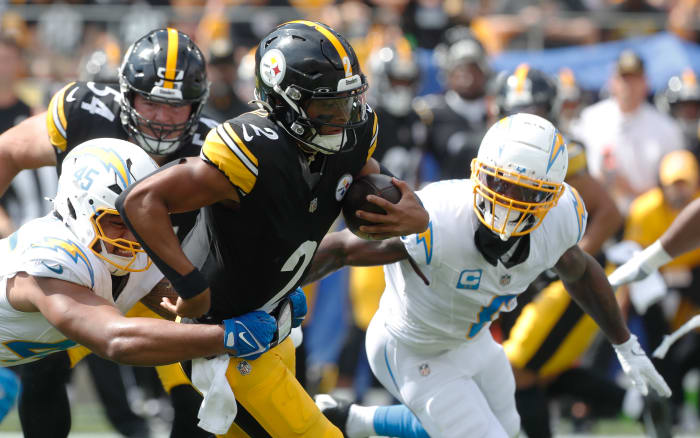 Justin Fields’ Steelers Future Revealed in New Report - Athlon Sports