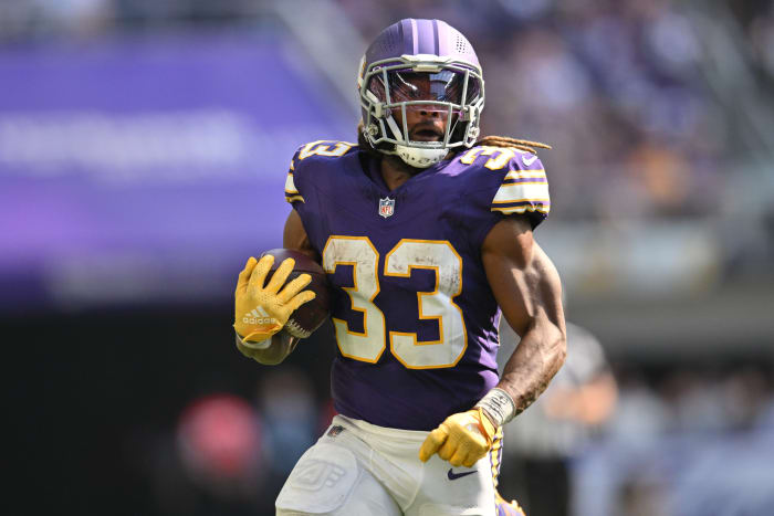 Vikings RB Aaron Jones excited to face Packers, 'definitely leaping' at ...