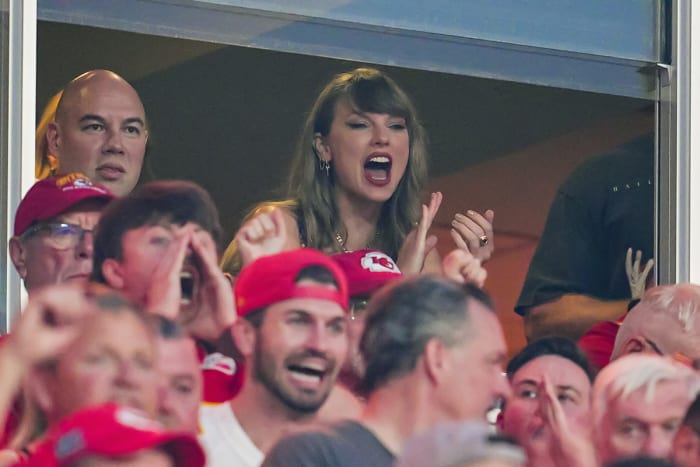 Taylor Swift Fans Throw Caitlin Clark Shade at Angel Reese After Kayla Nicole Interview - Athlon ...