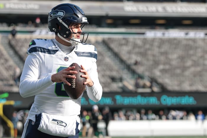 Report: Vikings Make Draft Day Trade for Veteran Seahawks QB - Athlon ...