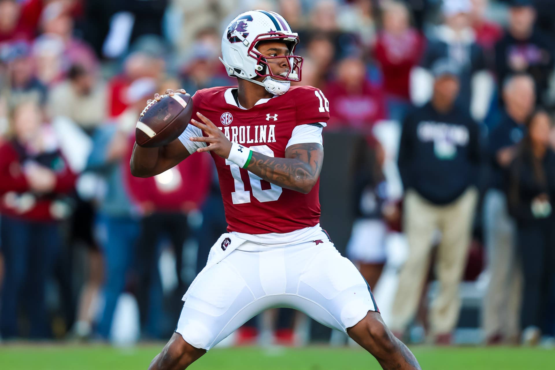 South Carolina QB turns heads with latest NIL deal - Athlon Sports