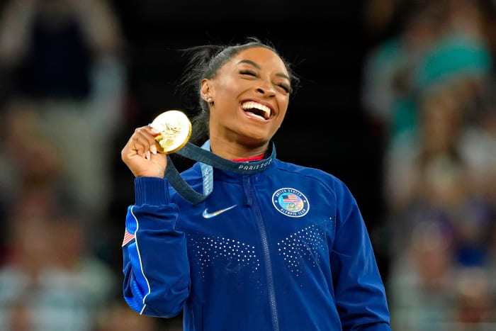 Simone Biles' Photo With Olympic Rival is Turning Heads - Athlon Sports