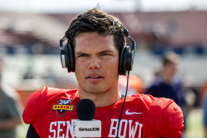 Dillon Gabriel Predicted as Successor to $160 Million Star QB in NFL ...