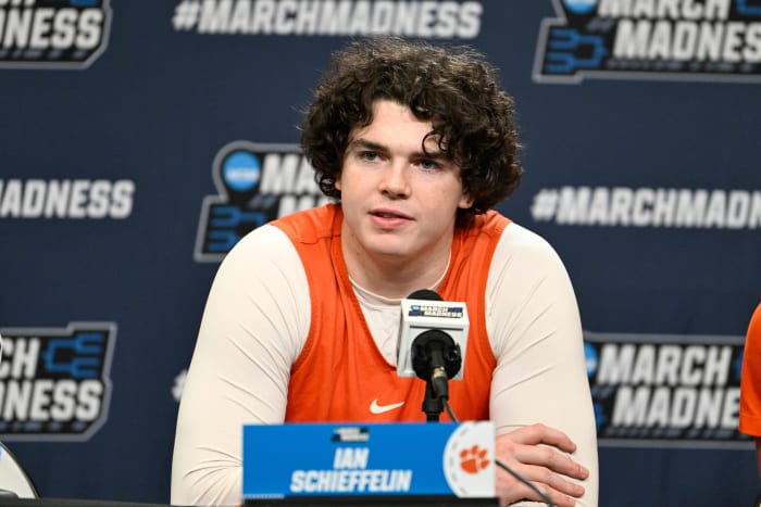 Clemson Star Makes Unexpected Career Decision After Senior Season - Athlon Sports