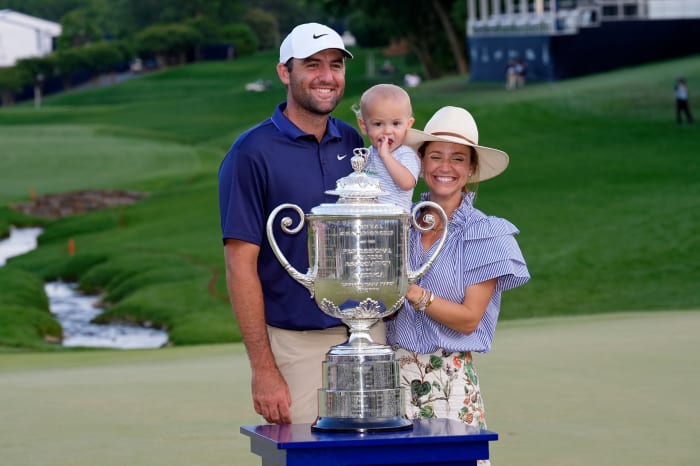 Internet Cheers as Scottie Scheffler Shares His Biggest Win with Wife Meredith and Family ...