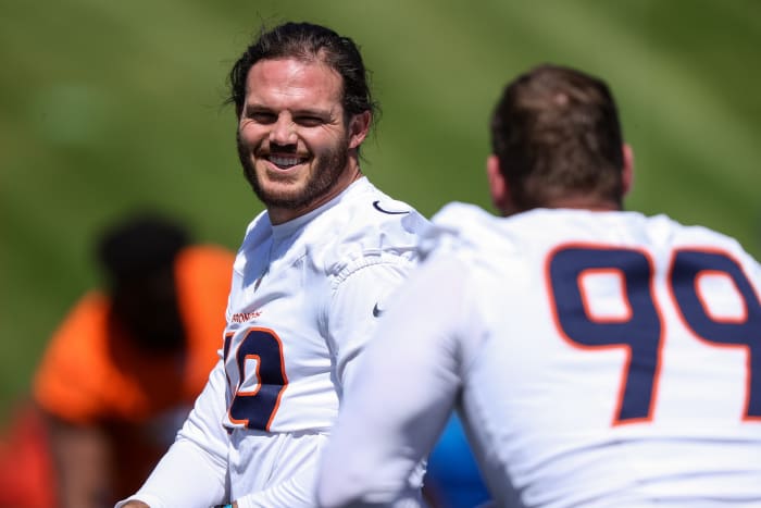 Broncos' Alex Singleton Eager to Return From ACL Tear - Athlon Sports