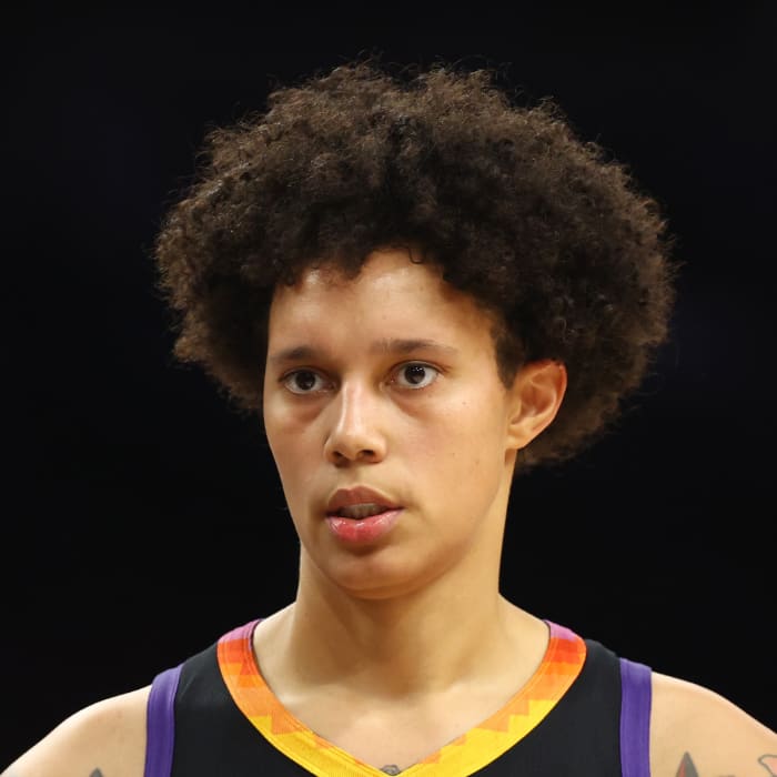 Brittney Griner Gets Strong Message After Fever Upset Caitlin Clark’s Fever - Athlon Sports