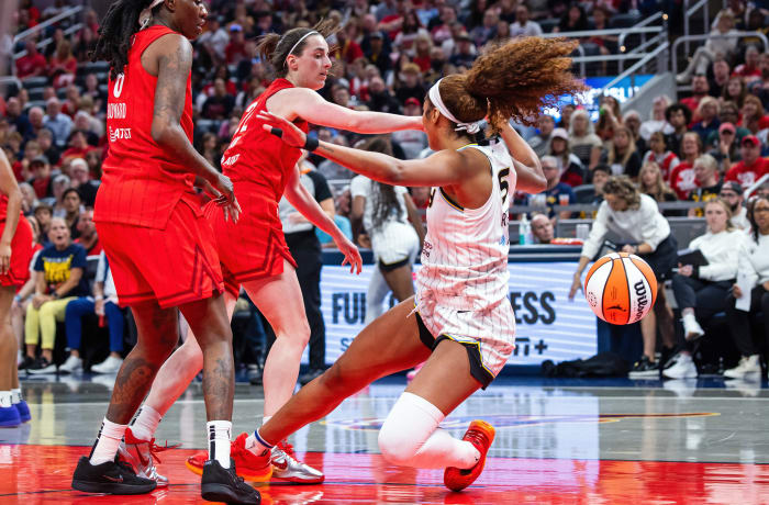 Dawn Staley Turns Heads With Opinion of Caitlin Clark-Angel Reese ...