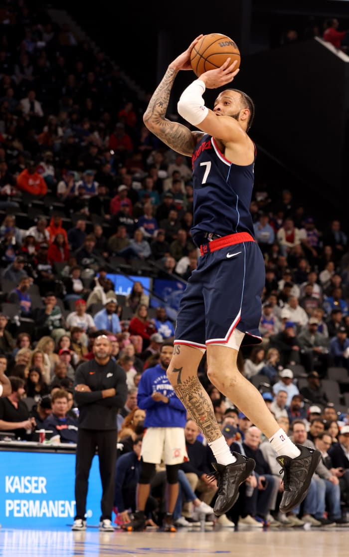 Los Angeles Clippers' Amir Coffey Named NBA's Best Kept Secret - Athlon ...