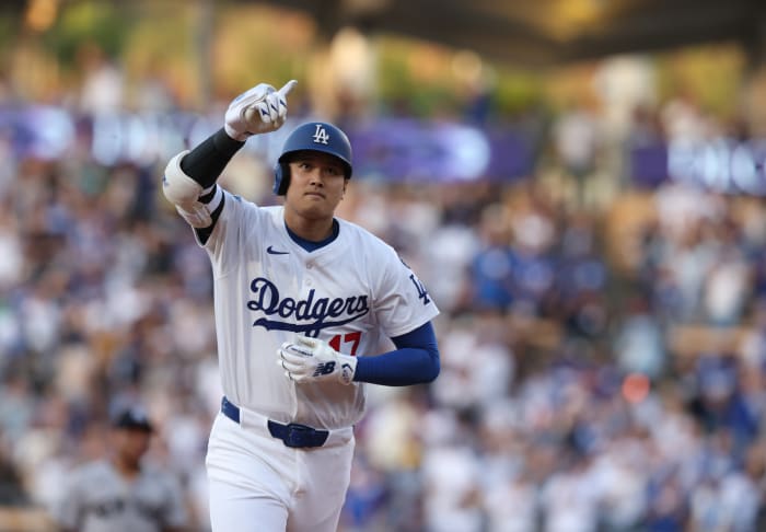 Shohei Ohtani’s Behavior During Dodgers’ Blowout Over Yankees Catches ...