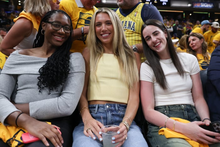 Caitlin Clark Catches Attention After Aliyah Boston’s Physical Play ...