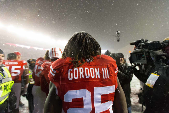 Wisconsin Badgers Fans Reflect on Melvin Gordon's 408-Yard Rushing ...